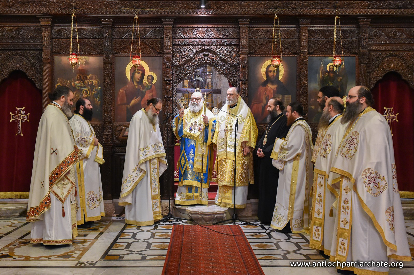 القدّاس الإلهيّ في دير سيّدة البلمند البطريركيّ - Greek Orthodox ...