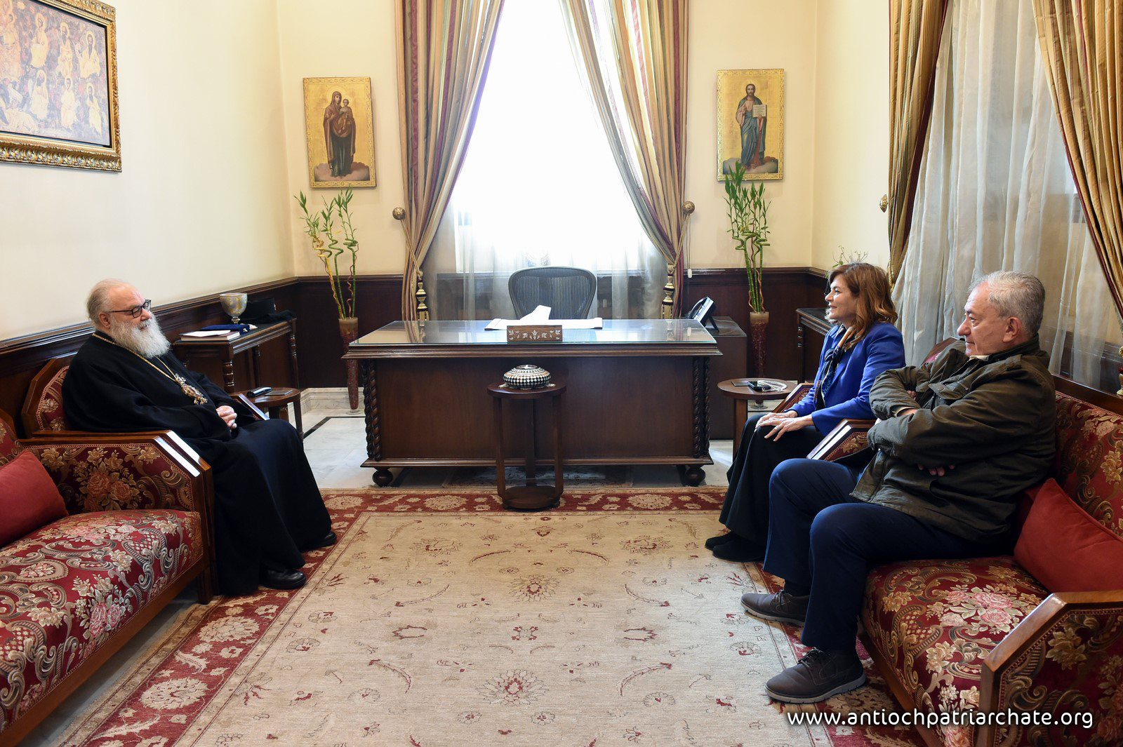 البطريرك يوحنّا العاشر يستقبل السيّدة هند قبوات - Greek Orthodox ...